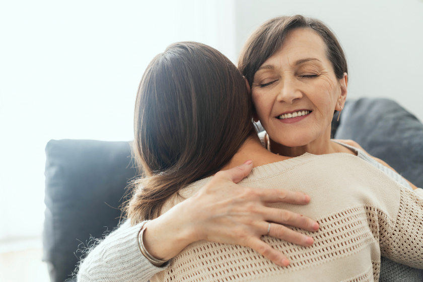 How To Support Your Aging Parent When Coping With The Death Of A Loved ...