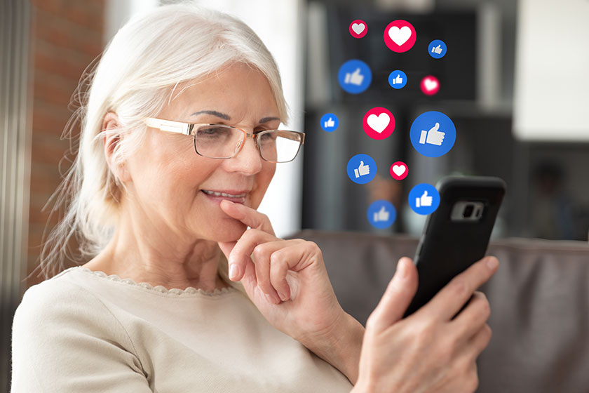 What Social Media Apps Are Seniors Using? | The Park Oak Grove